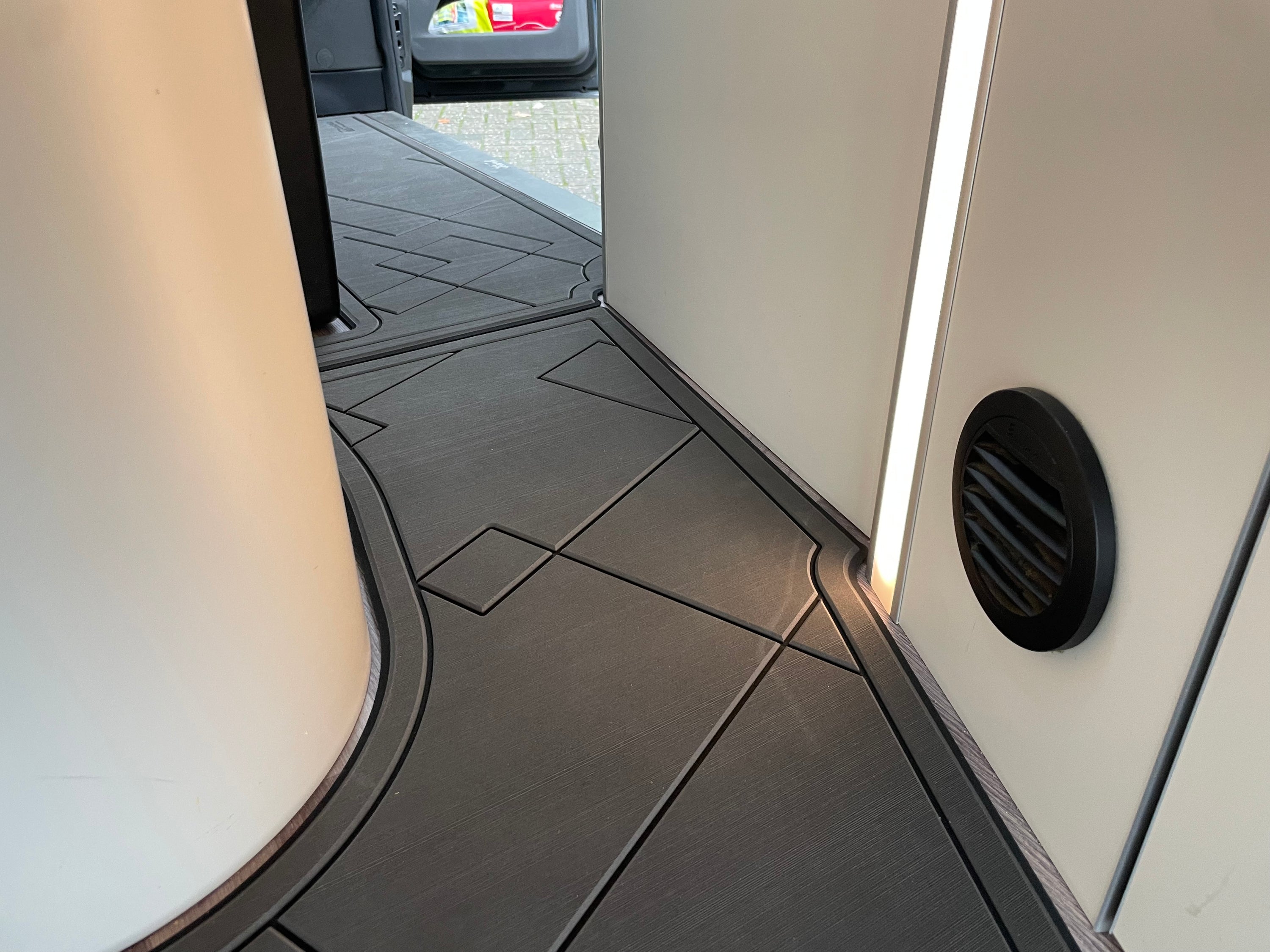 Premium Flooring Solutions for Camper. – Cloudpad